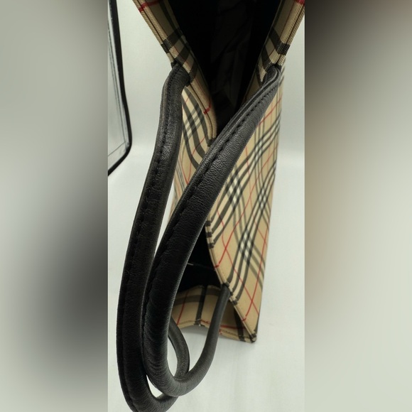 Burberry | Bags | Burberry London Vintage Nova Check Tote Wcertificate ...